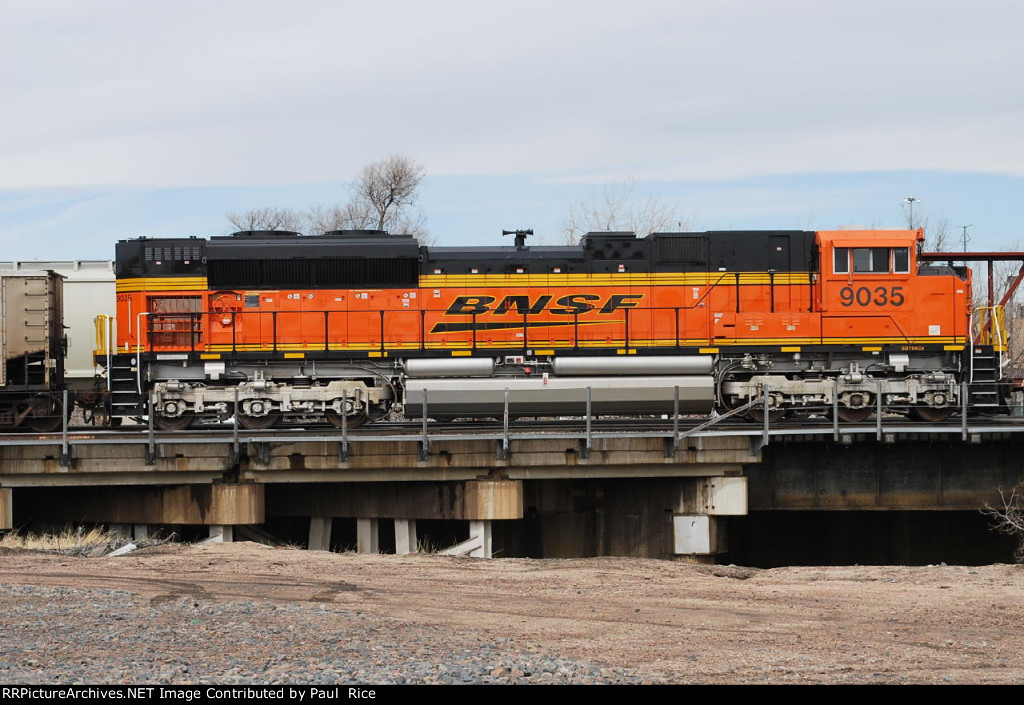 BNSF 9035